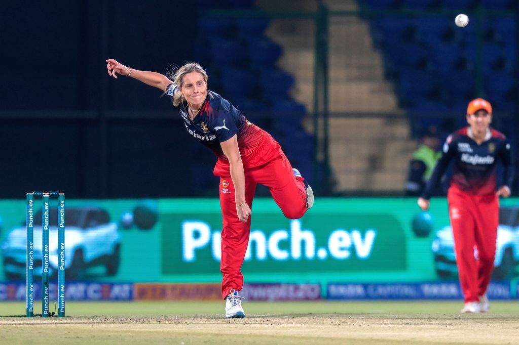 WPL Cricket Match Between Gujarat Giants And Royal Challengers Bangalore