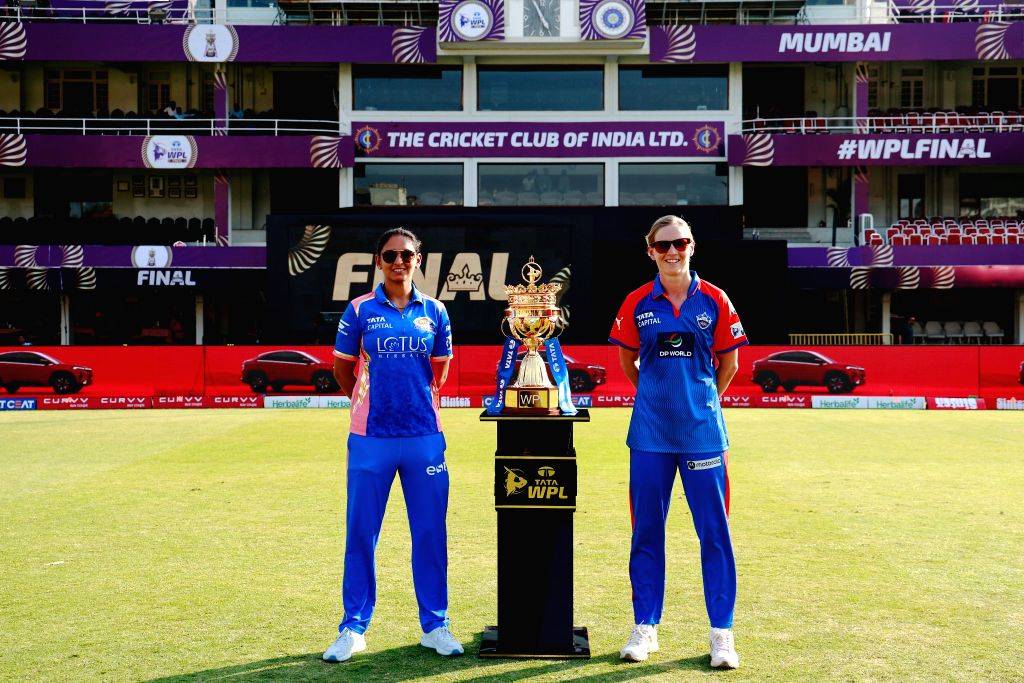 WPL Final Captains Pose with Trophy