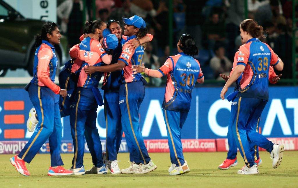 WPL match between Mumbai Indians and Royal Challengers Bangalore
