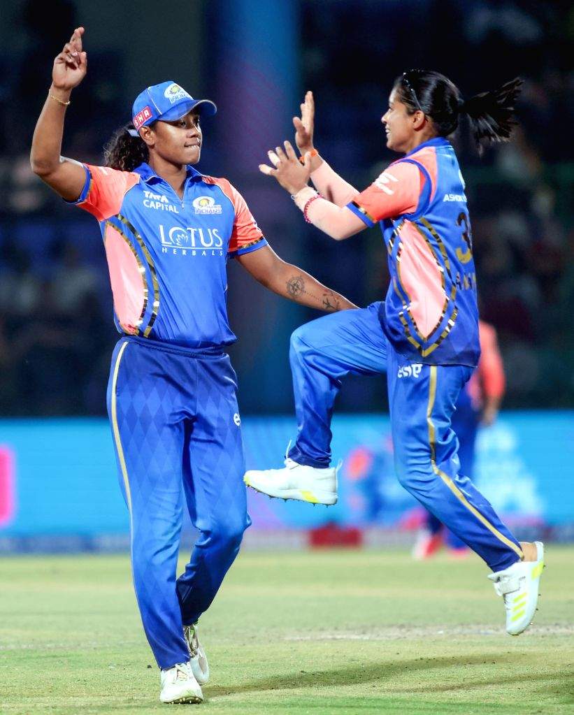 WPL match between Mumbai Indians and Royal Challengers Bangalore
