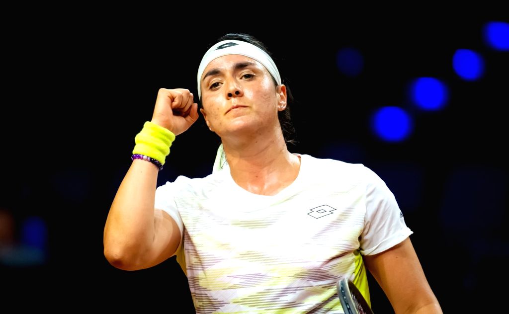 Free photo : WTA Tour: Ons Jabeur, Coco Graf, and Sabalenka advance ...