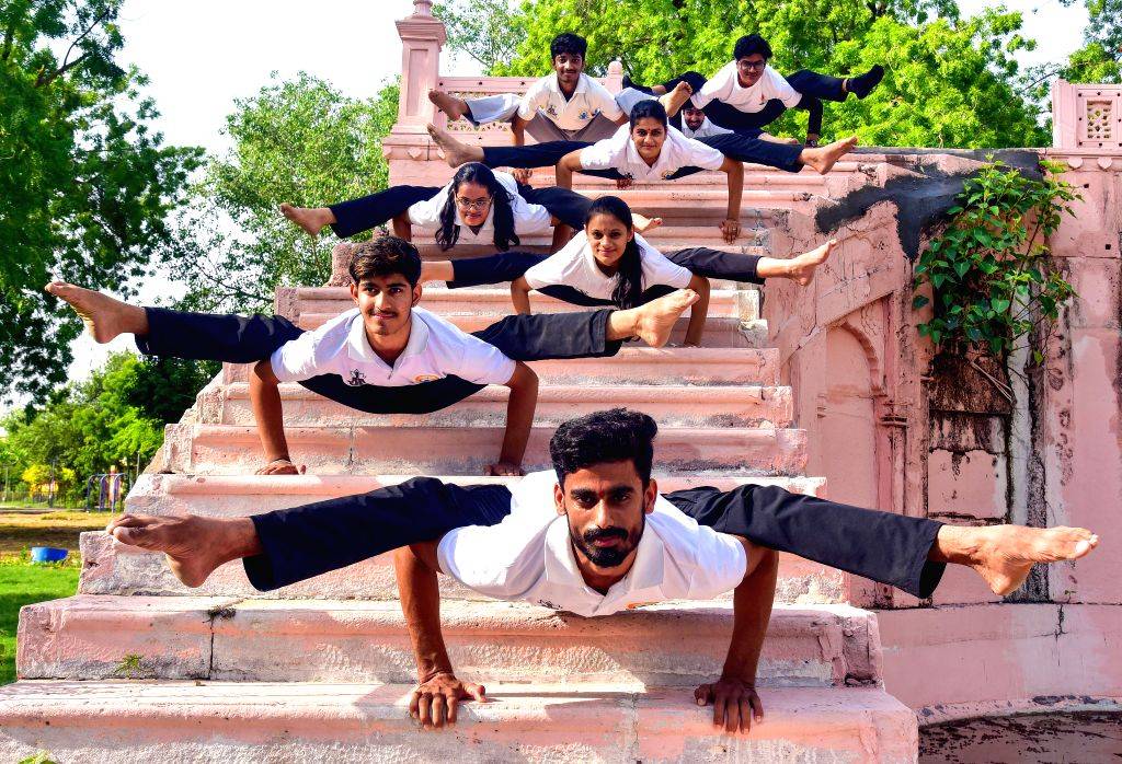 Yoga Session Held Ahead of International Yoga Day in Bikaner