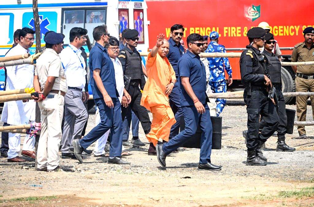 Yogi Adityanath Campaigns for BJP in Nadia