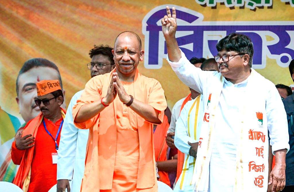 Yogi Adityanath Campaigns for BJP in Nadia