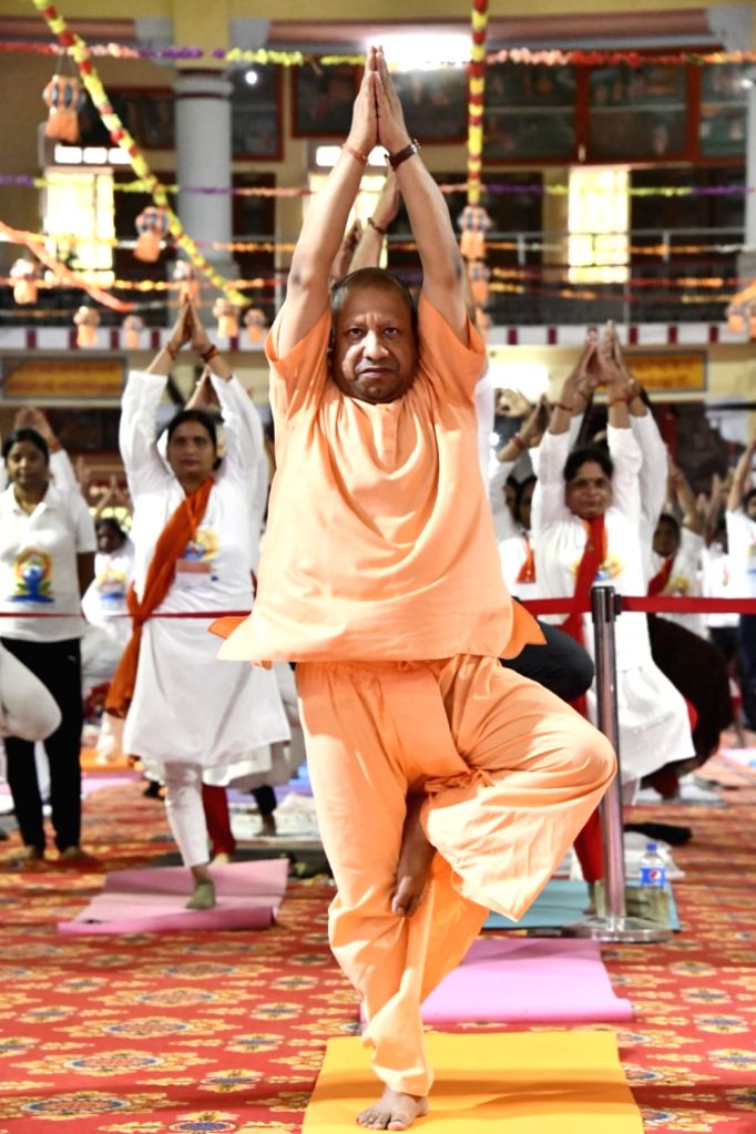 Free Photo : Yogi doing Yoga in Gorakhpur