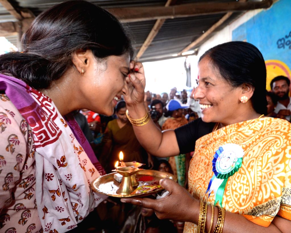 Y S Sharmila resumed her state-wide padayatra