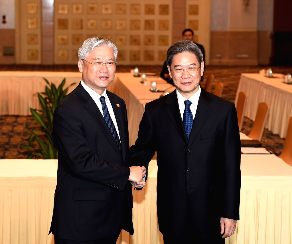 CHINA-GUANGZHOU-ZHANG ZHIJUN-ANDREW HSIA-MEETING