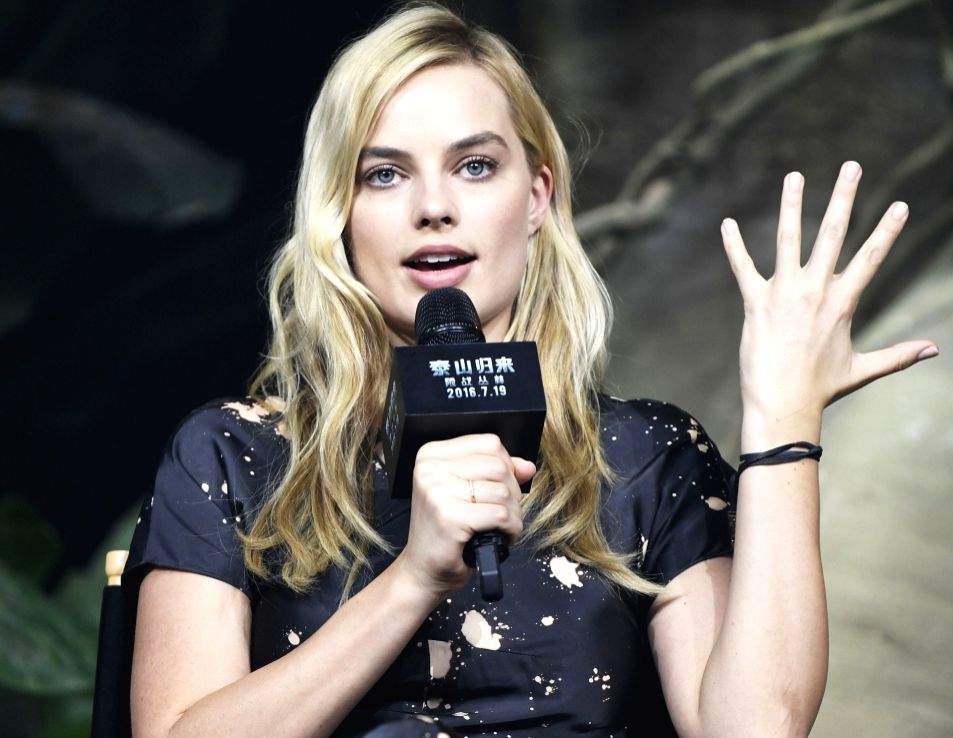 Margot Robbie: Make movies for the people who are going to buy tickets