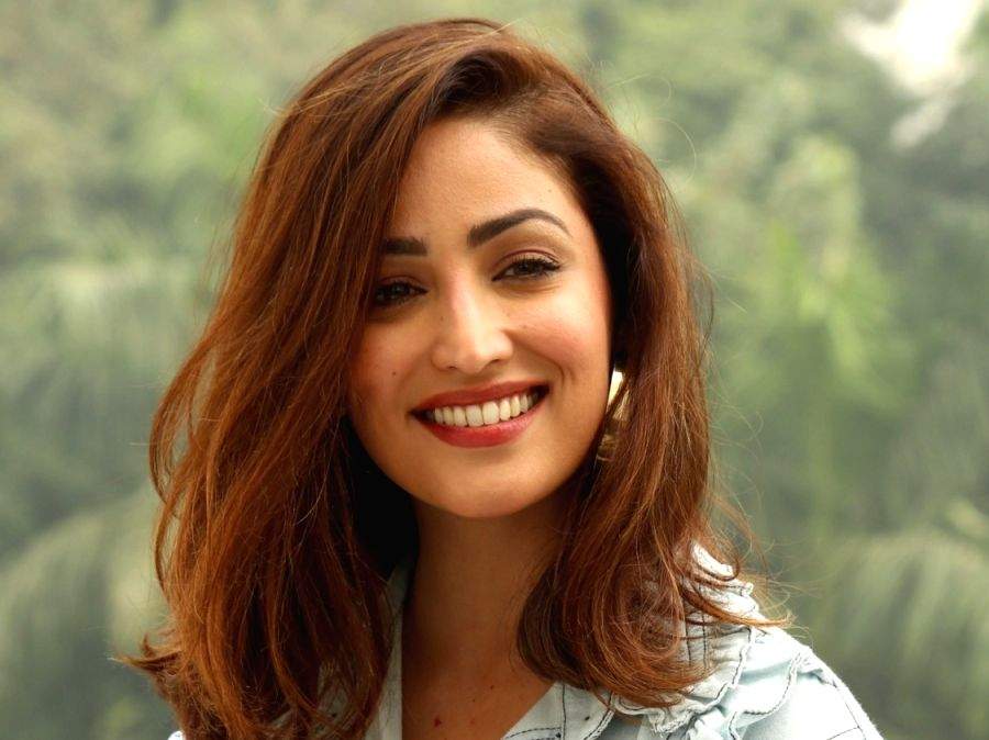 Yami Gautam slays in shimmery gown as she walked away with well ...