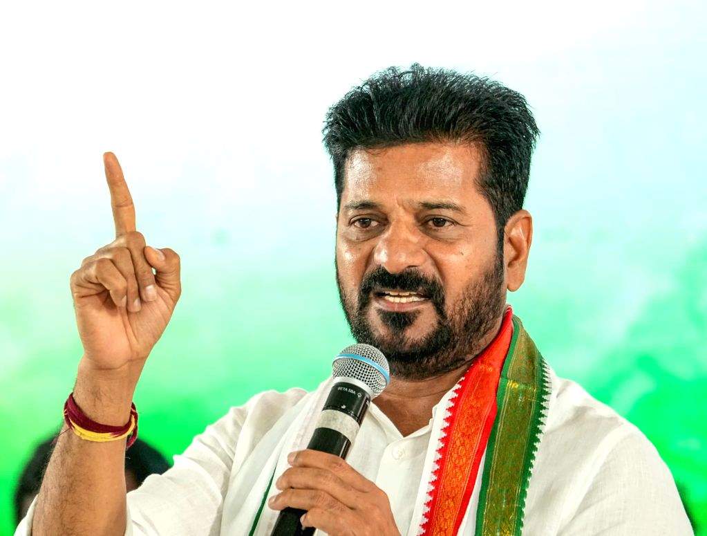 CM Revanth Reddy unveils 'Telangana Thalli' statues at all district ...