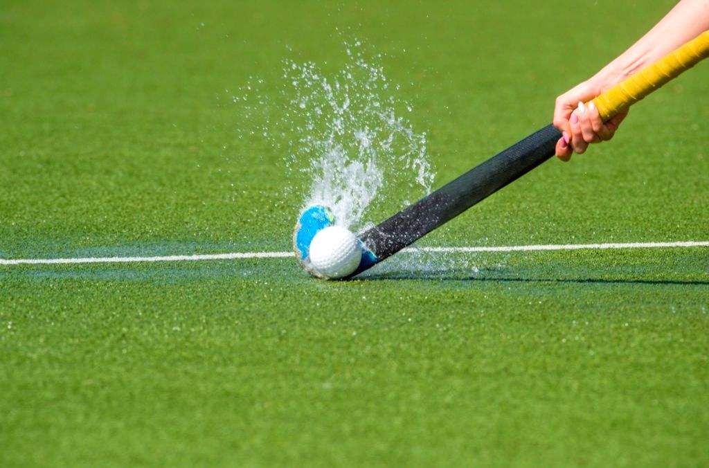 U18 men's and women's hockey stars accorded grand welcome at Delhi ...