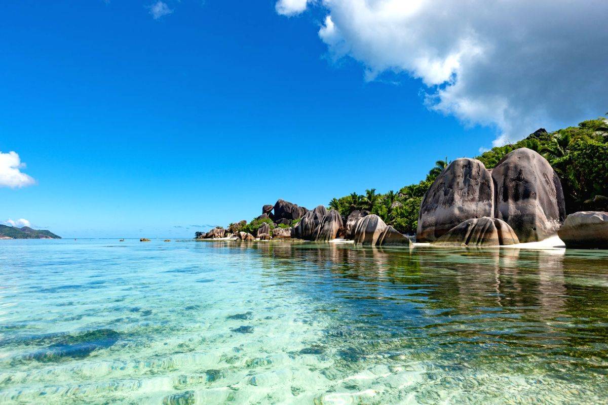 Island-hopping getaway guide to Seychelles