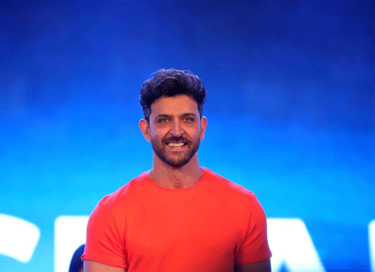 Hrithik Roshan lets his '25 percent Bengali blood' do the talking