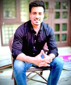 Bombay Movie Cast, Review, Wallpapers & Trailer