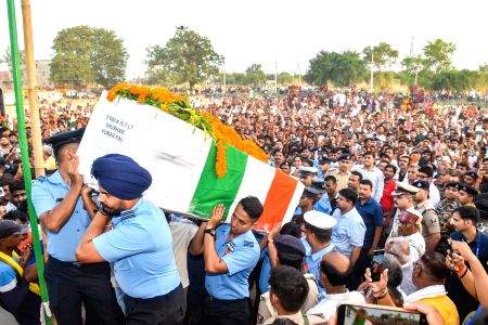 Last Rites Of Flight Lieutenant Shubham Kumar