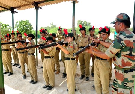 NCC cadets - weapon training
