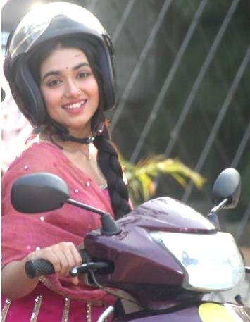 Neeharika Roy recreates scene from '3 Idiots' in 'Pyaar Ka Pehla Naam...'