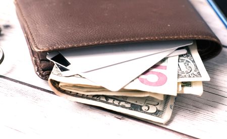 Free Photo : Patients face long-term financial impact after Covid-19: Study