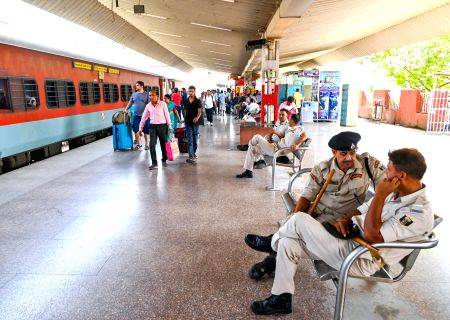 Security Personnel Deployed At Patliputra Railway Station