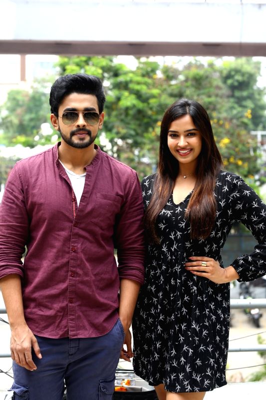Aakasha Veedhullo Movie