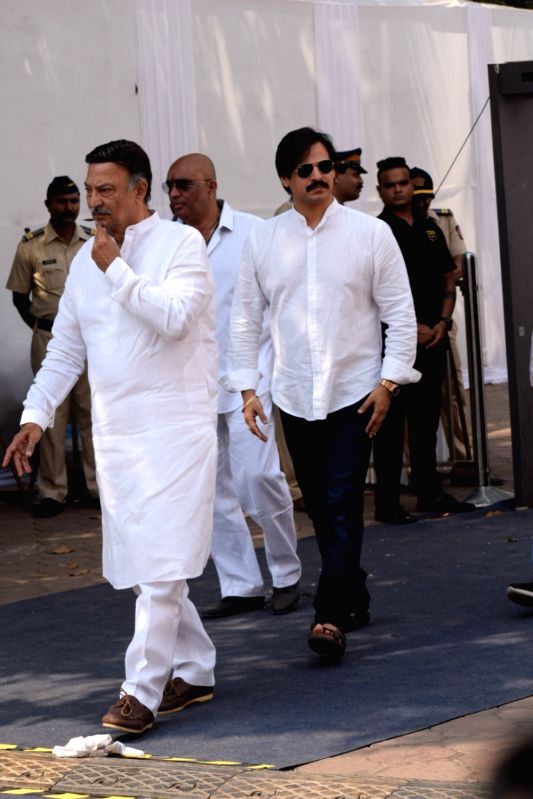 Actors Vivek Oberoi and Suresh Oberoi at the funeral of late actress ...