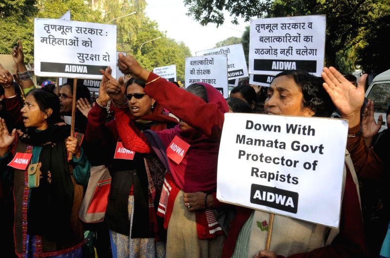New Delhi : AIDWA protest against Mamata Banerjee