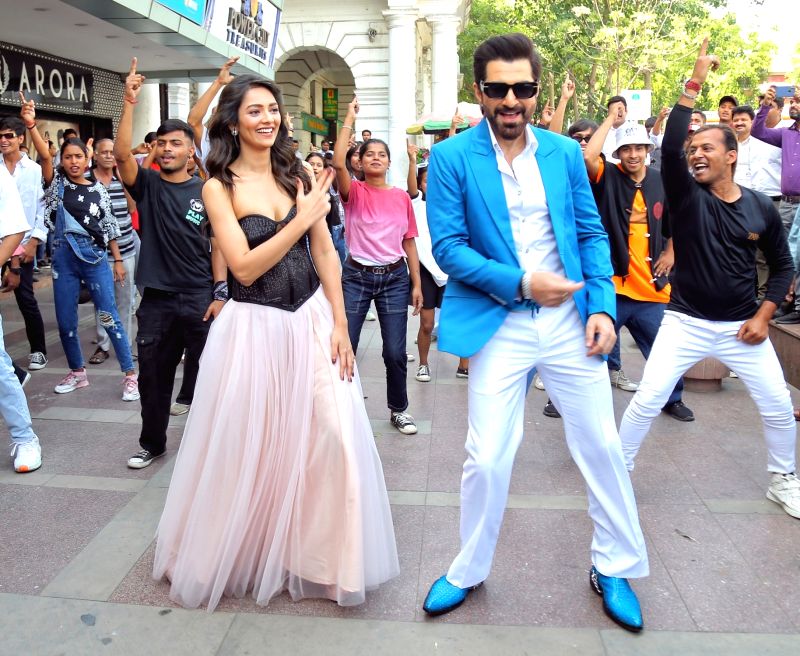 Bengali film actor Jeet with actress Sushmita perform a dance