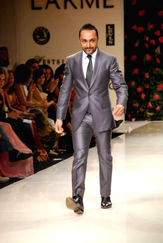 Bollywood actor Rahul Bose on the ramp for 'Mai Mumbai' Show at Lakme ...