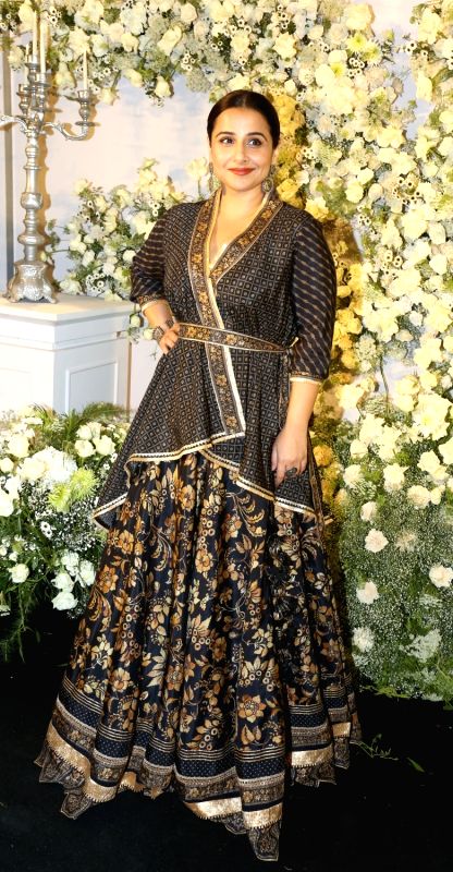 : Mumbai:Bollywood Actress Vidya Balan pose for photographs during ...