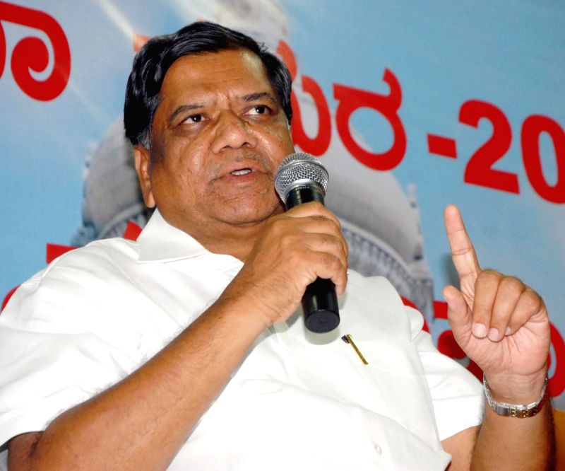 CM Jagadish Shettar addressing media at Press Club