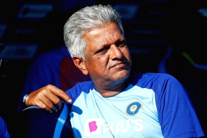 Free photo : Delhi Capitals offers coaching roles to WV Raman, Jhulan ...