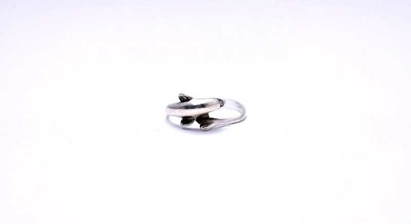Experts advise on techniques to clean and polish platinum jewellery