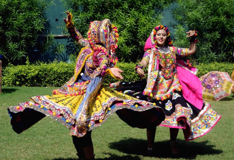 Navratri preparations - Dancers rehearse Garba