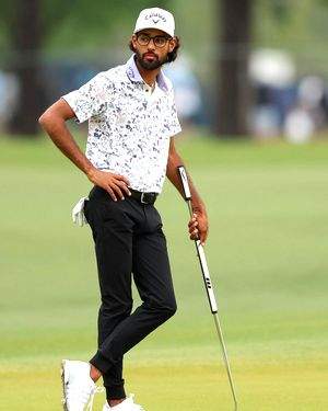 Golf: Indian American Akshay Bhatia one round away from Augusta berth ...