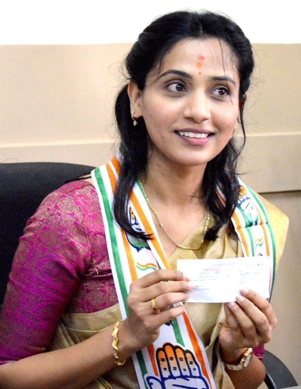 Late IAS officer D.K. Ravi's wife joins Congress