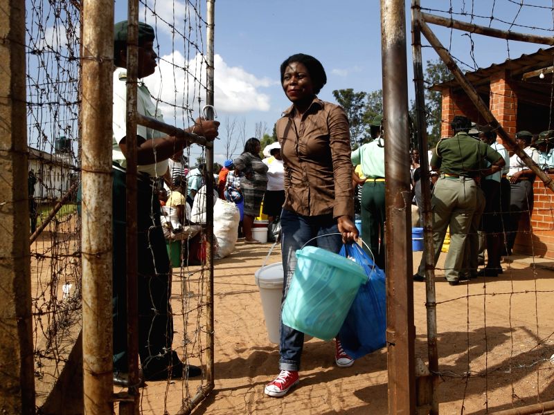 ZIMBABWE-HARARE-PRESIDENT-PRISONERS-PARDON