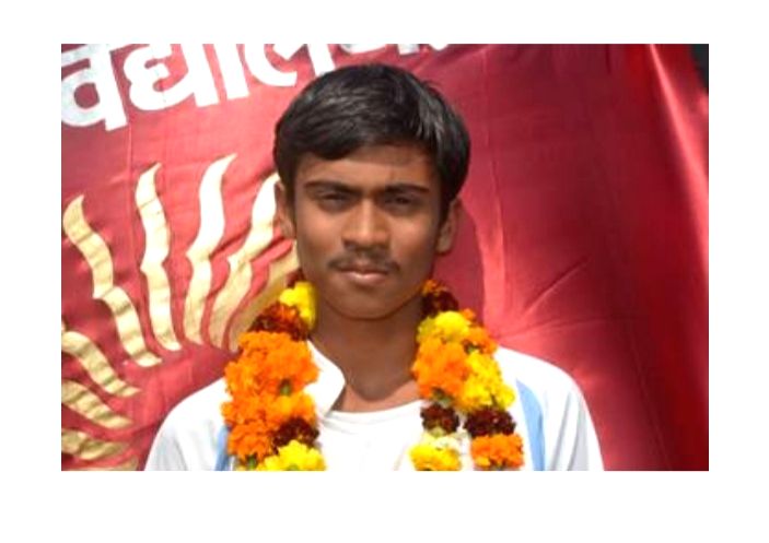Free Photo: Harsh Pandit who ran from Jabalpur To Delhi