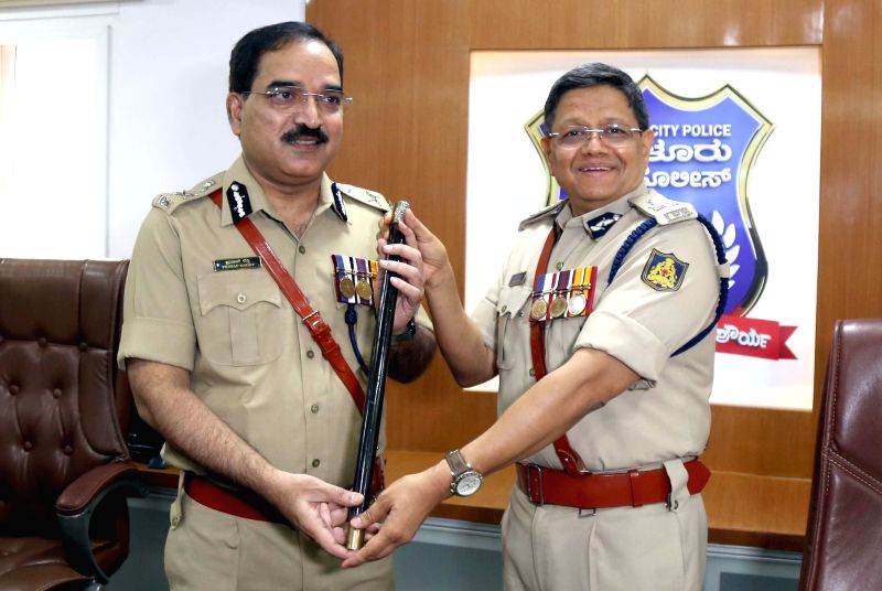 IPS officer Pratap Reddy takes charge as new Police Commissioner of ...
