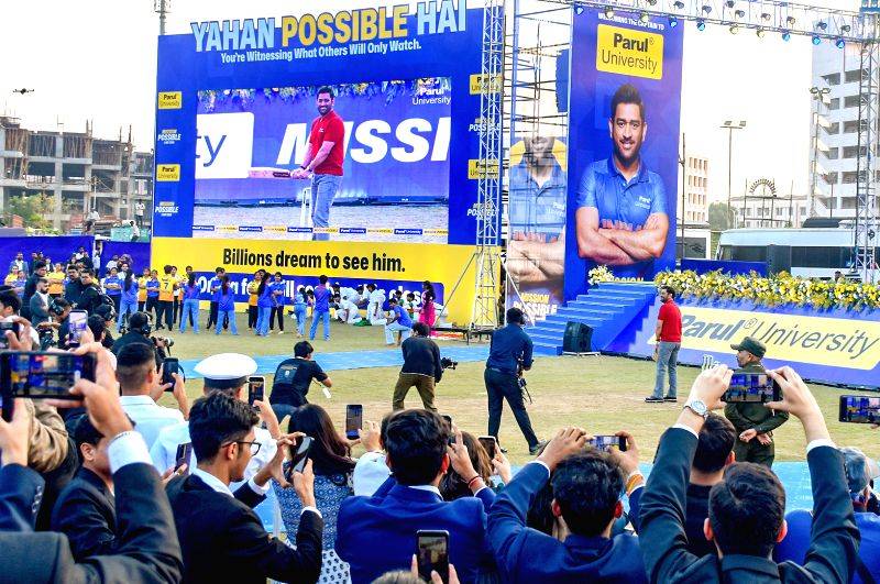 MS Dhoni at Parul University Event